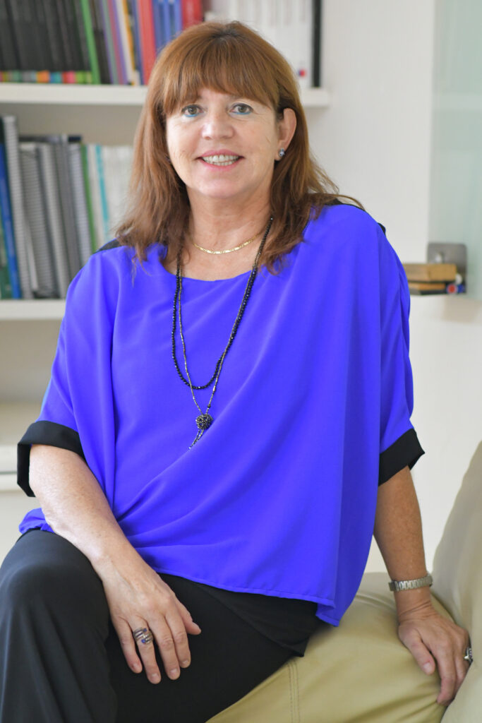 Francine Brossard: “La mujer se atreve mucho más en la innovación”