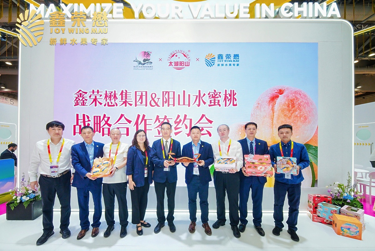 Joy Wing Mau Group brilla en la Asia Fruit Logistica 2025